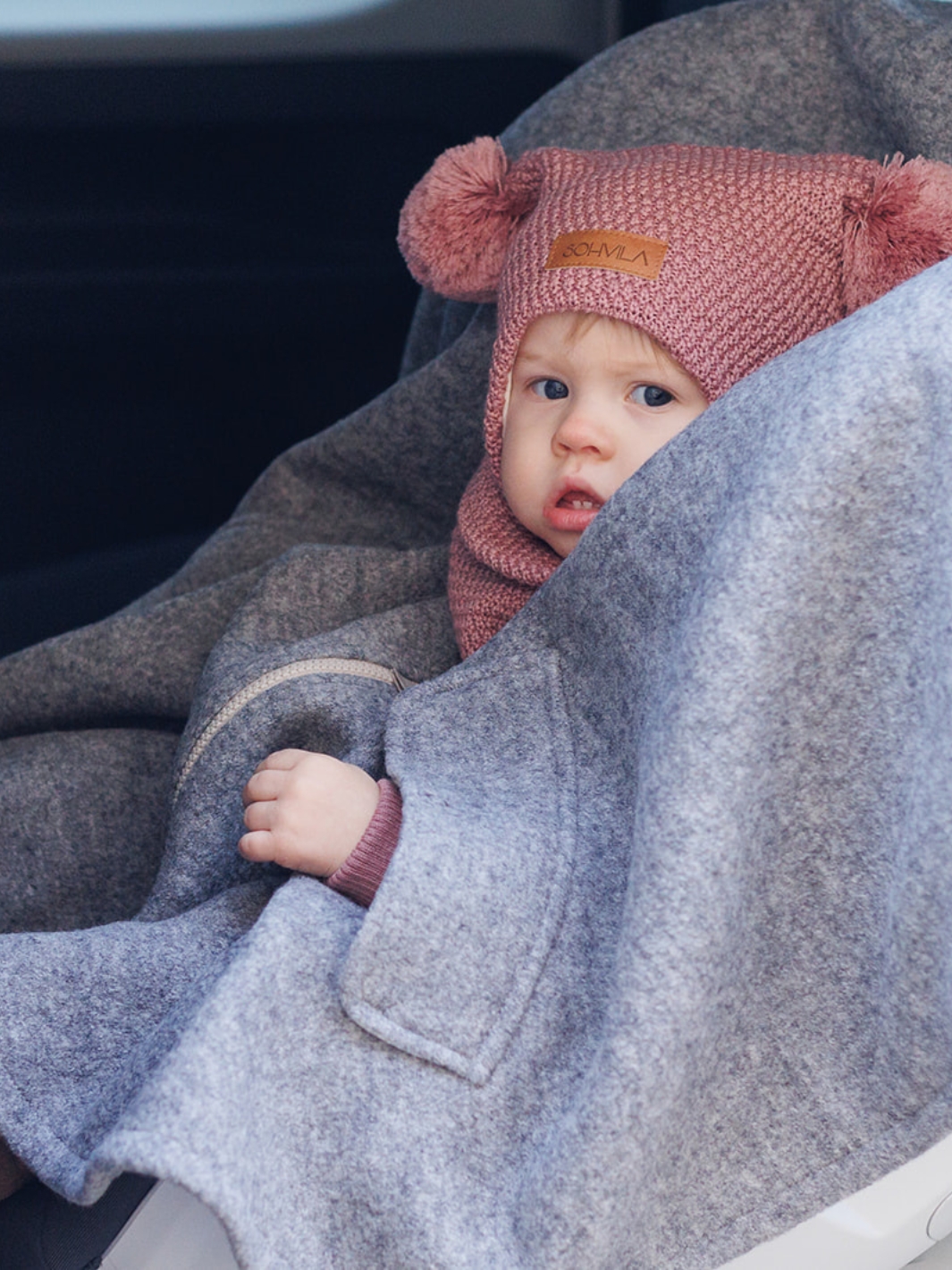 Taika - turvaistuinviitan ompelukaava - Häivä turvaistuinviitat